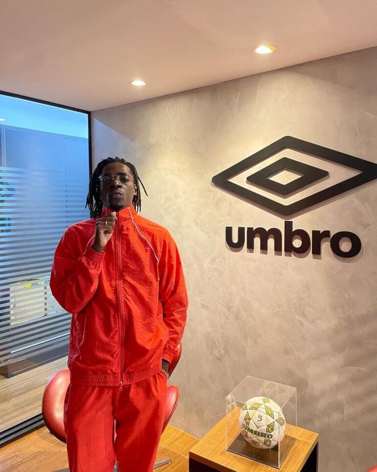 Malcolm VL: Artista, modelo e rapper Assina como Embaixador da Marca UMBRO no Brasil | Notícias ...