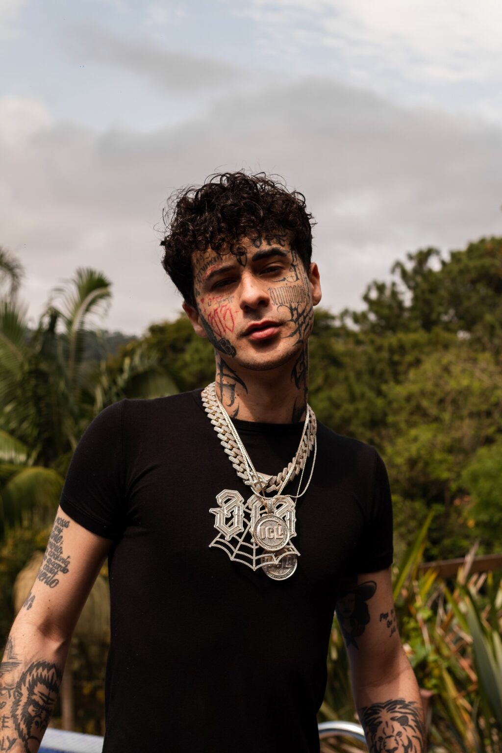 Duzz lança a mixtape "offduzz vol.2" | RAPGOL - Especializado em Rap e ...