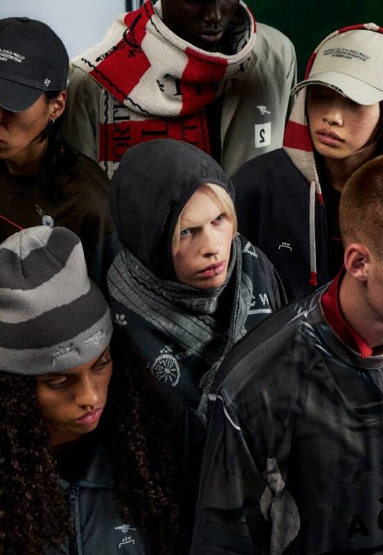 Arsenal e A-COLD-WALL lançam coleção que resgata futebol, arquitetura e ...